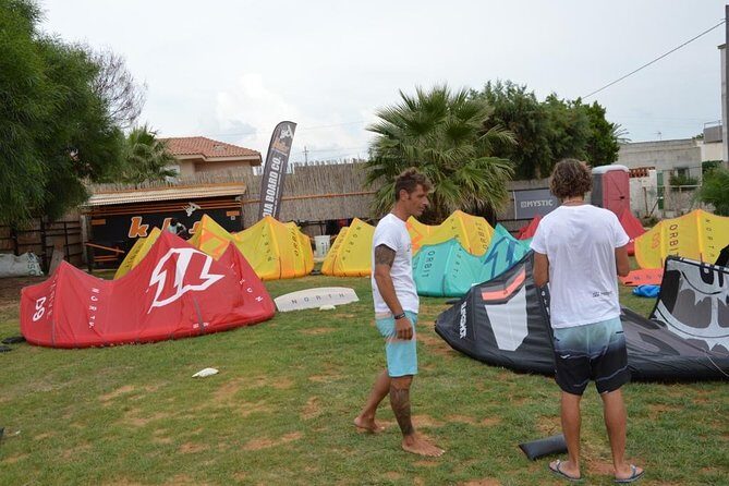 Semi-private kitesurfing course for beginners - The Itinerary: What to Expect During the Day