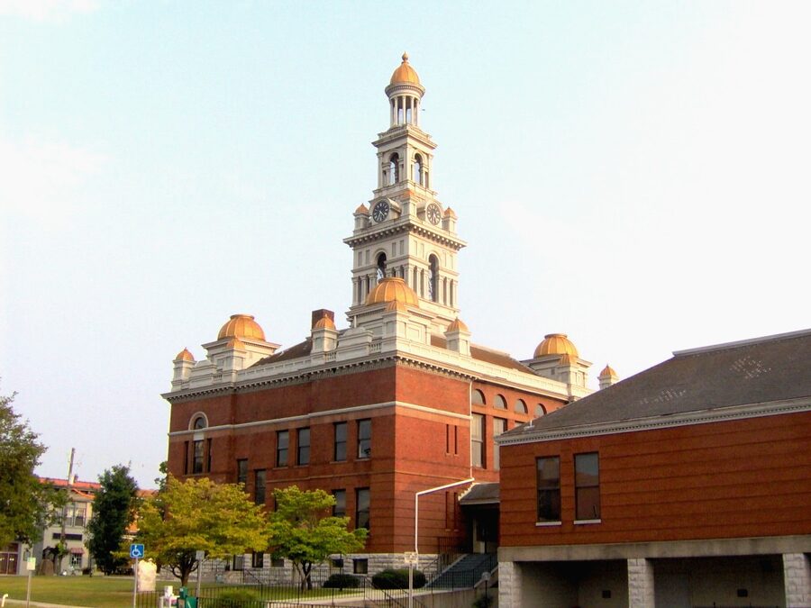 Sevier County Tennessee courthouse in Sevierville