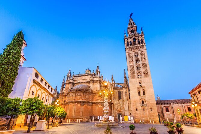 Sevilla: Guided tour to the Alcazar + Cathedral and Giralda - The Practicalities