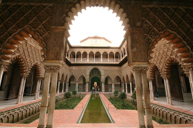 Seville Alcazar, Cathedral and Giralda Skip-The-Line Guided Tour - Authentic Insights from Travelers