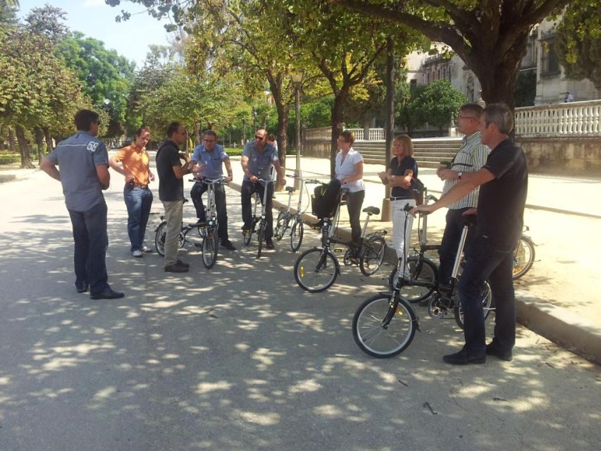 Seville: Relaxing Electric Bike tour with Tour Guide - Strolling Through Jardines de Murillo and Parque de María Luisa