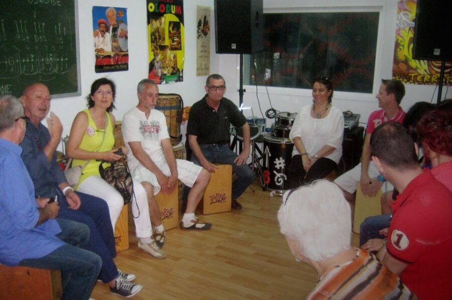Seville: Rhythm, Beat and the Flamenco Box Drum - Group Size, Duration, and Practical Details