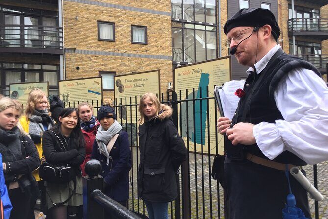 Shakespeare Walks - The Guide and Experience