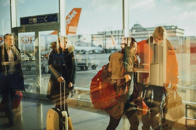 Shared Arrival Transfer: Santorini Airport to Hotel or Cruise Port - Detailed breakdown of the transfer experience