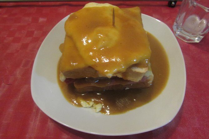 Shopping, cooking and eating together at my home in Porto - An In-Depth Look at the Porto Cooking Experience