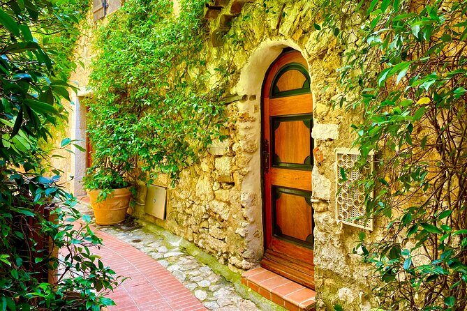 Shore excursion to Nice Eze Monaco Monte Carlo from Villefranche - Is It Worth the Price?