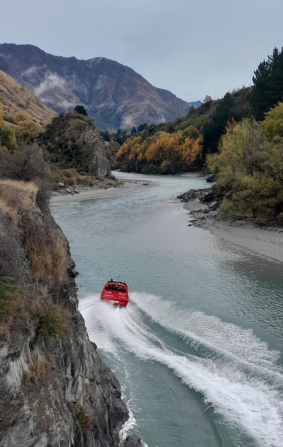 Shotover Jet boat on the Shotover River