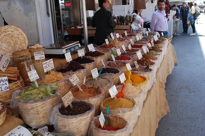 Sicilian Food tour and wine tasting in Ortigia in Syracuse - An In-Depth Look at the Ortigia Food Tour