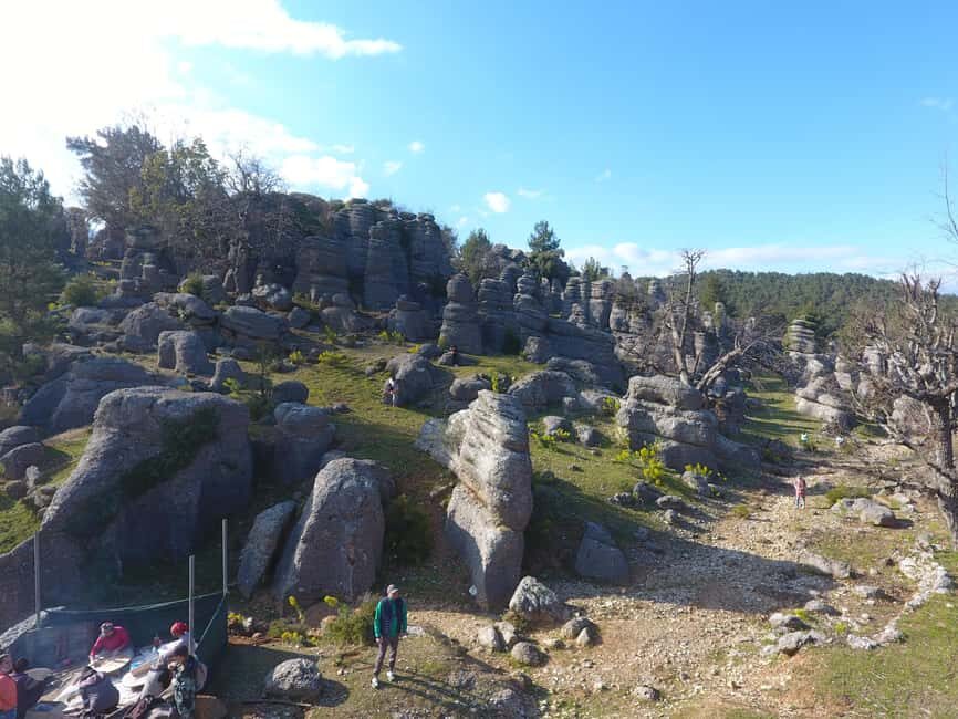 Side: Adler and Eagle Canyon Day Trip with Lunch - The Journey Begins: Scenic Drive & Pickup