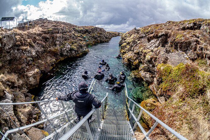 Silfra Snorkel - Between Continents - When Quality Matters - Who Should Consider This Tour?