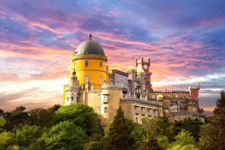 Sintra:Pena Palace,Moorish Castle & Q-Regaleira Private Tour - Insights from Travelers’ Reviews