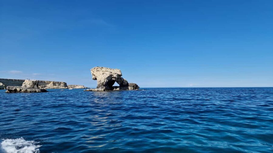 Siracusa: Ortigia +sea caves +fishing experience - Beginner Fishing — Fun and Learning on the Water