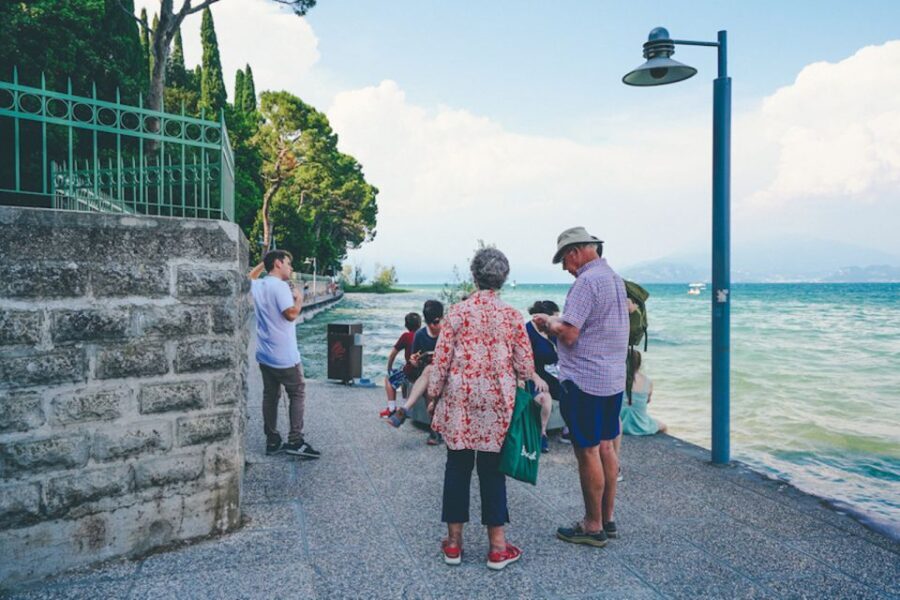 Sirmione: Village Highlights Walking & Lake Garda Boat Tour - Who Should Book This Tour?