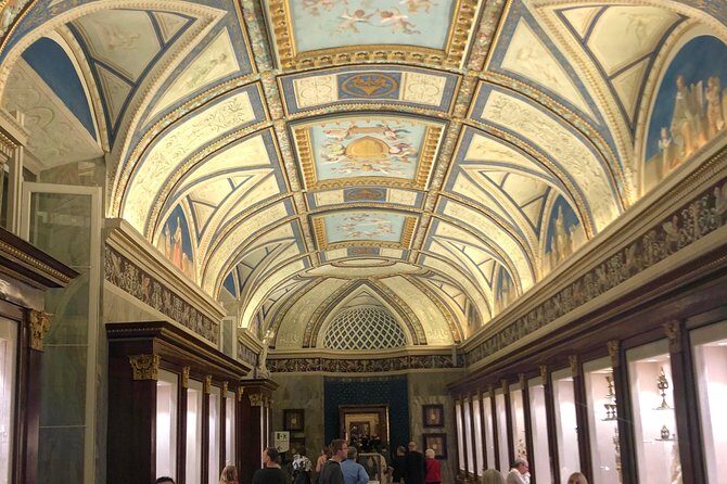 Skip the Line Vatican Guided Tour with Sistine Chapel and St. Peter's Basilica - Whats Included and What You Should Consider