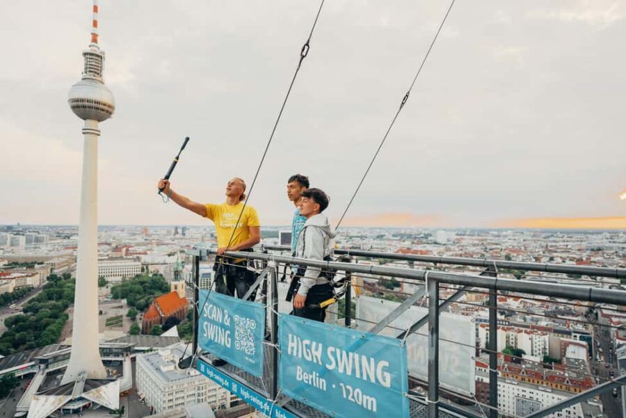 Sky Walk - 120 Meters above Berlin - The Experience in Detail