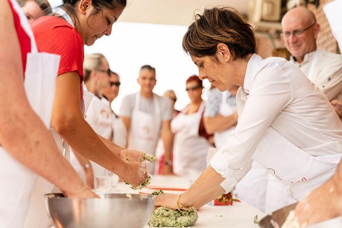 Small Group Market tour and Cooking class in Brindisi - FAQ