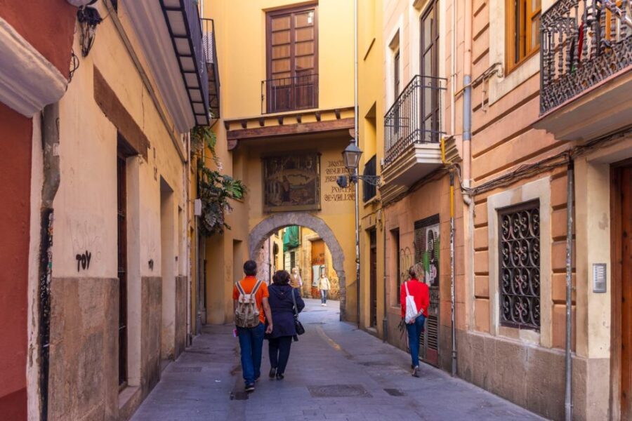 Small-Group Medieval Valencia Walking Tour - Licensed Guide - What’s Included and What’s Not