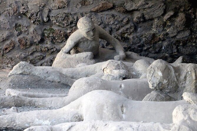 Small-Group Tour in Pompeii with a Real Archeologist, ticket included - What to Expect from the Itinerary