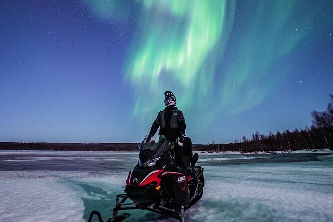 Snowmobile Night Tour Rovaniemi - Guides and Customer Service