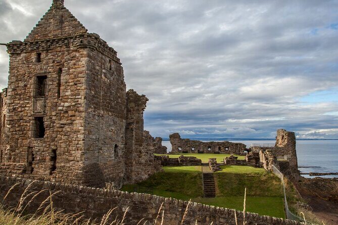 St Andrews, Fife Coast Walk & Historic Abbey Tour from Edinburgh - The Transport & Group Experience