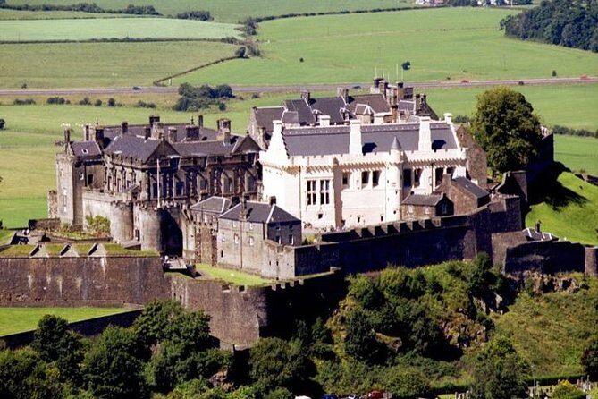 Stirling Castle & Loch Day Tour - Transportation and Group Size