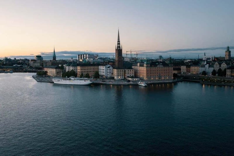 Stockholm: Highlights Guided Walking Tour - Highlights and Must-See Stops