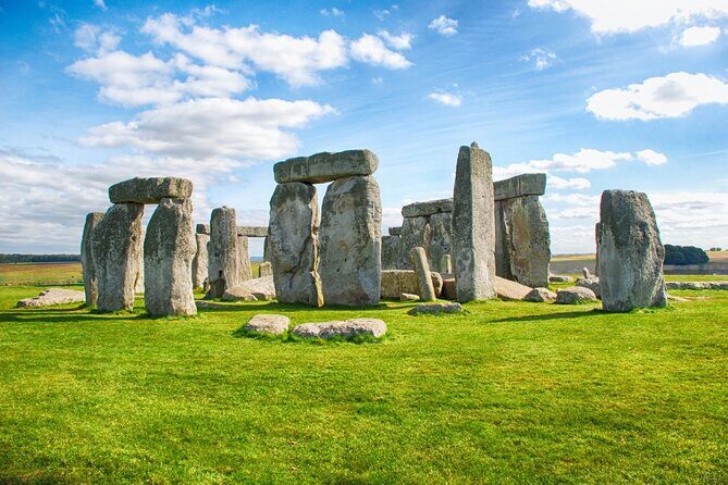 Stonehenge Inner Circle Tour - An In-Depth Review of the Stonehenge Inner Circle Tour