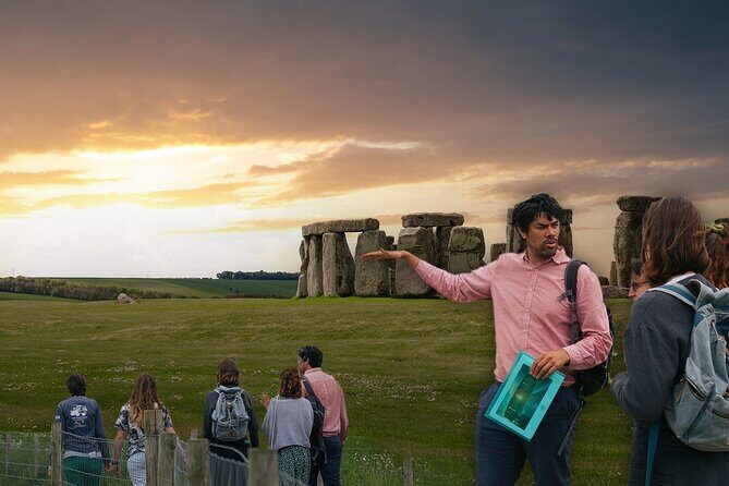 Stonehenge Private Full-Day Tour from Bath for 2-8 guests - Detailed Breakdown of the Itinerary