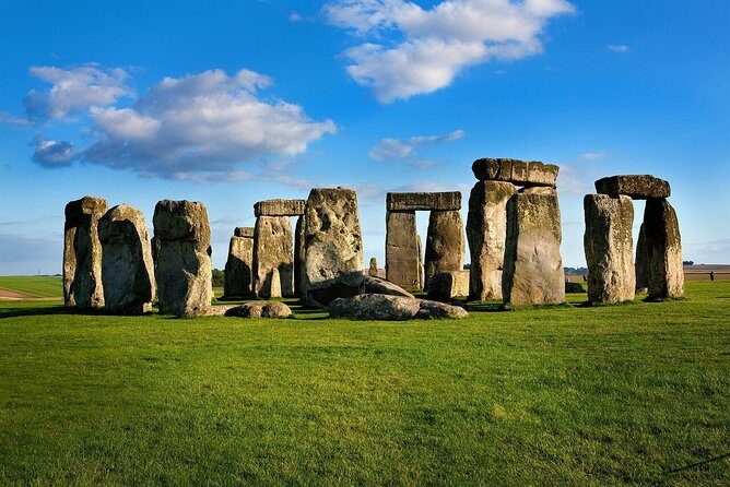Stonehenge, Windsor Castle and Bath with Pub Lunch in Lacock - Who This Tour is Perfect For