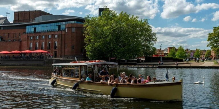 Stratford-upon-Avon: River Cruise & City Audio Tour - A Detailed Look at the Experience