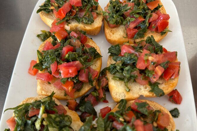 Street Food Lecce: Guided walking tour with typical food and wines. - The Food & Drink Experience