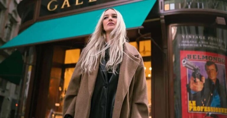 Street photos through the most beautiful streets of Budapest - Why Choose This Tour?