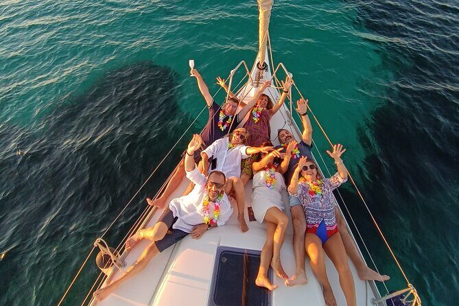 Sunset aperitif on a sailing boat in Alghero - An In-Depth Look at the Sunset Sailing Tour in Alghero