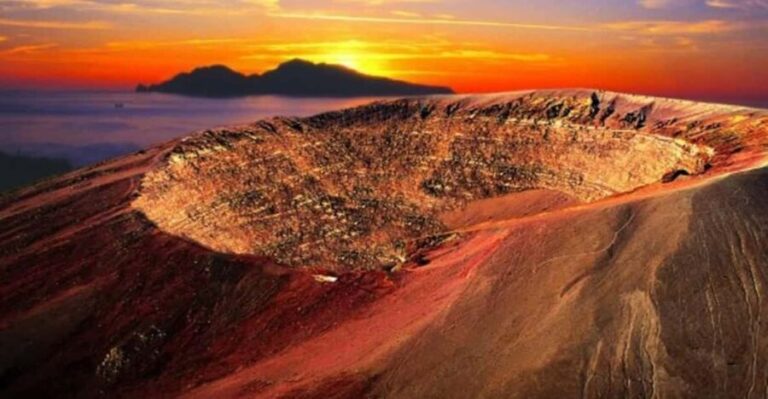 Sunset tour: Mount Vesuvius Entry + Transfer - Arrival and Ascent to Vesuvius