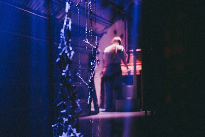 Surrealistic Art Maze in Tilburg - The Value of the Experience