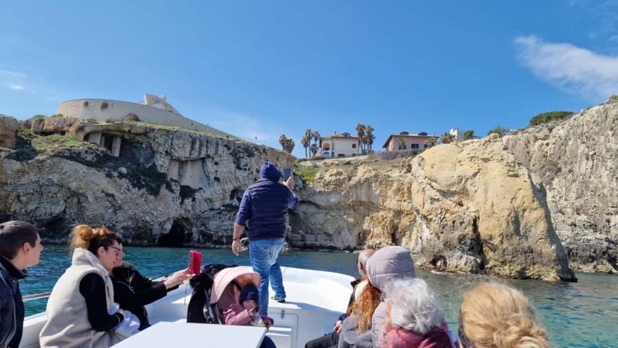 Syracuse:Ortigia, Sea Caves Winter Boat Tour + Tea & Blanket - Wrapping It Up: Is This Tour Worth It?