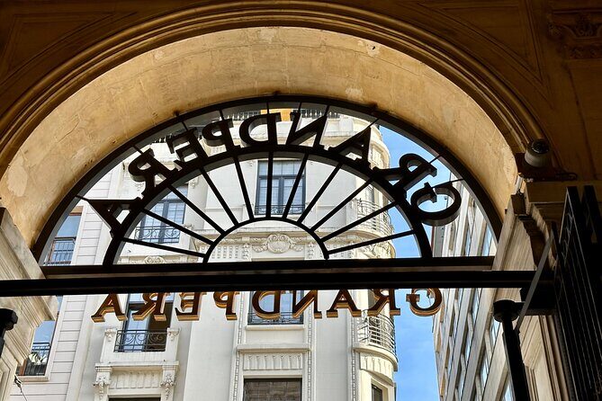 Taksim to Galata Walking Tour: Secret Passages & Local Hangouts - Who Will Love This Tour?