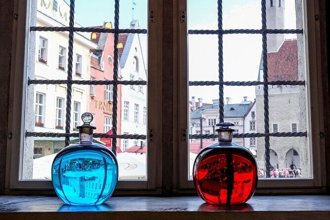 Tallinn Old Town: Food and History Self-Guided Walking Tour - Delving into the Itinerary: What You’ll Experience