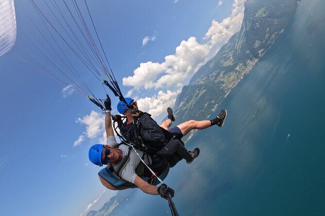 Tandem Paragliding Flight in the Lucerne Region - The Logistics: From Booking to Landing