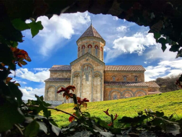 Tbilisi: Full-Day Kakheti & Sighnaghi Tour with Wine Tasting - Why This Tour Offers Great Value