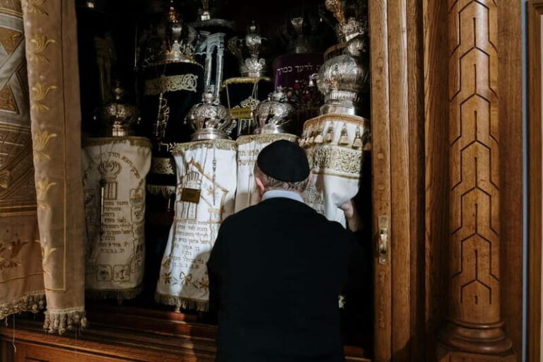 Tbilisi: Jewish Heritage Walking Tour - Exploring Tbilisi’s Jewish Heritage: What to Expect