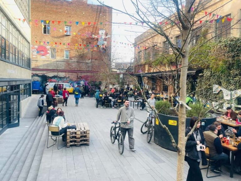 Tbilisi: Street Art & Dezerter Bazaar Tour w/ Tastings - Who Should Consider This Tour?