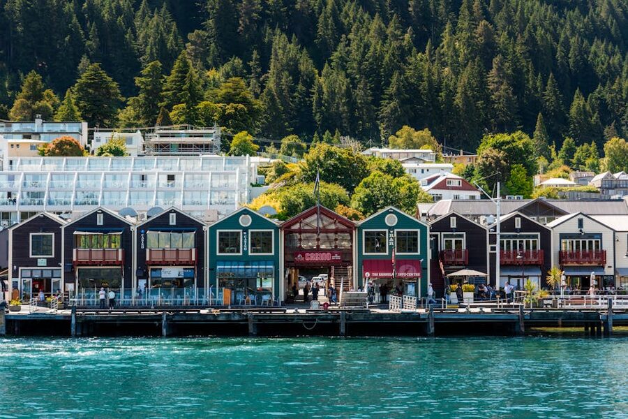 Queenstown waterfront with lakefront buildings and mountains