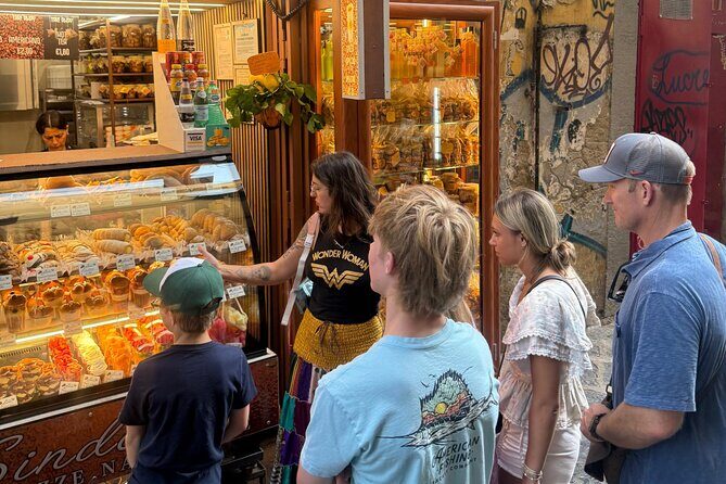 The 10 flavors of Naples tastings in the historic center - The Food and Drink Highlights