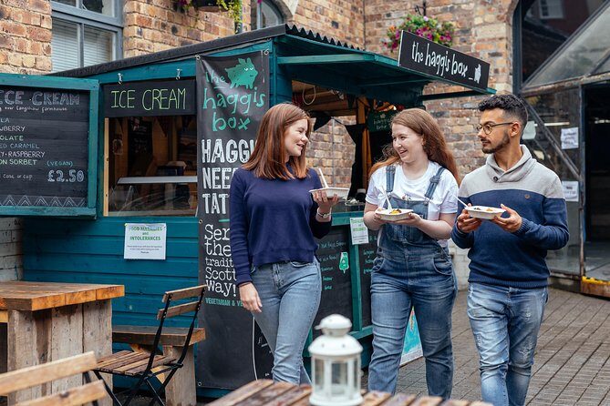 The 10 Tastings of Edinburgh With Locals: Private Food Tour - The Guide: Knowledge and Personal Touch
