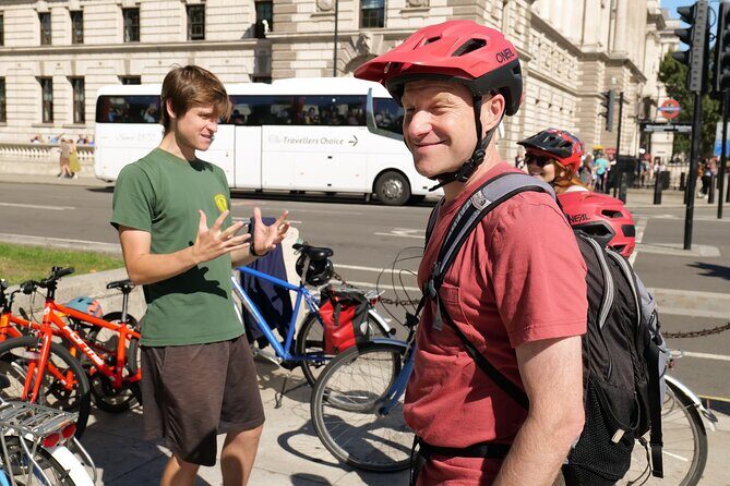 The Classic Highlights Bike Tour with a local guide - Practical Aspects & What to Expect