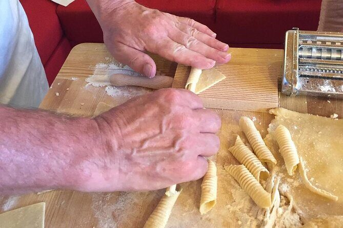The grandmothers of Commerce Square. The taste of old traditions - The Sum Up