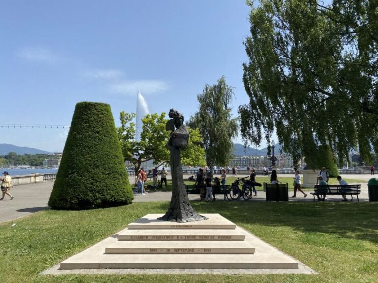 The Many Faces of Geneva: Self-Guided Audio City Tour - A Comprehensive Look at the Tour Experience