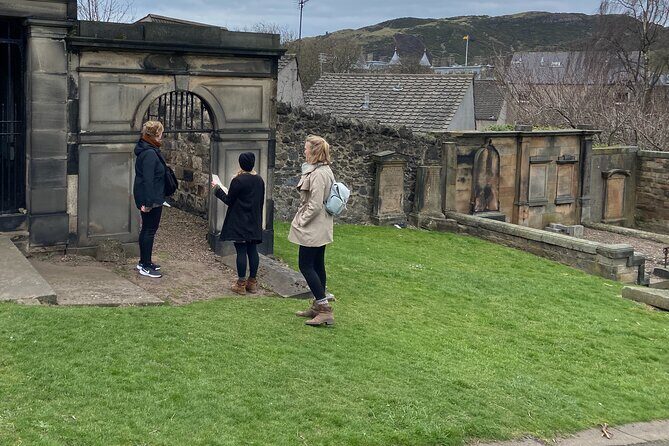 The Pirate's Riddle: An Outdoor Treasure Hunt - Who Will Love This?