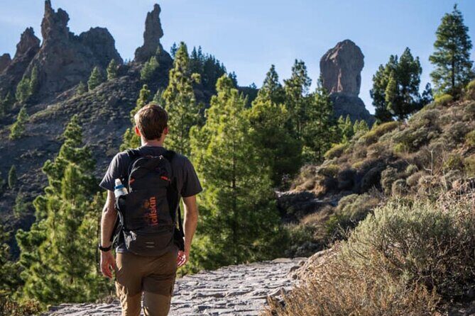The Roque Nublo Base Camp Experience: Hiking, Picnic and Climbing - What Could Be Better?